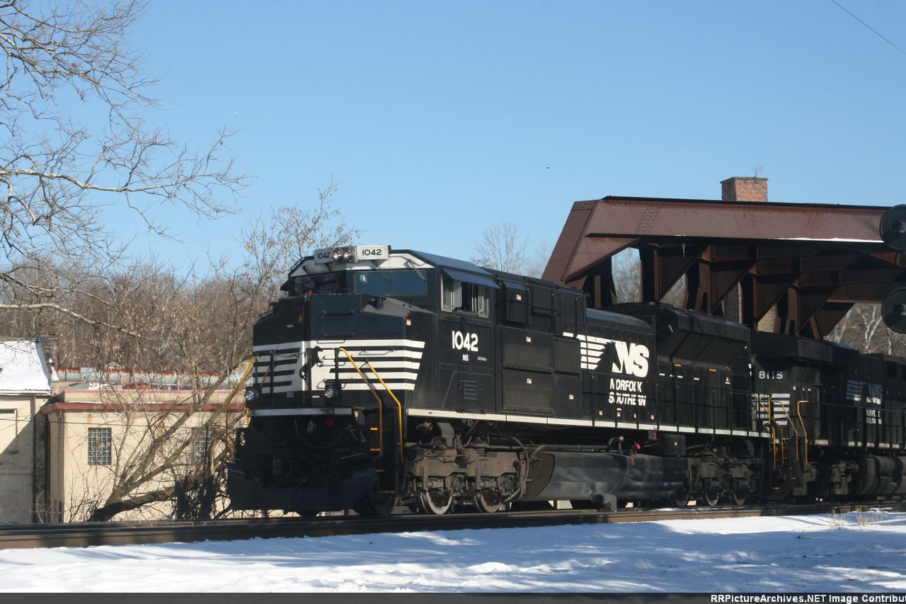NS 1042